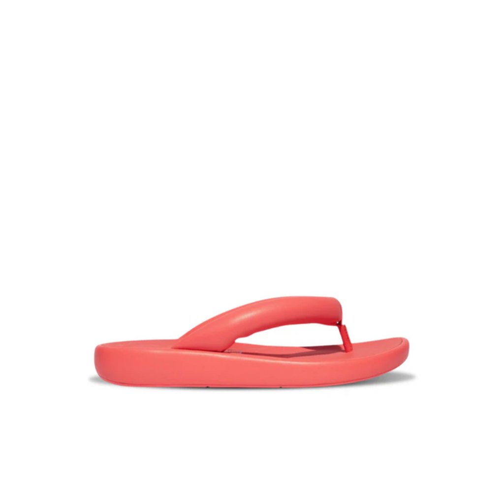 FitFlop iQushion D-Luxe Padded Leather Flip Flops Rosy Coral – Bstore